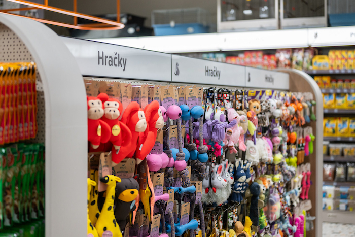 PetCenter uvádí nový koncept prodejen, láká na něj pop-upy | MediaGuru